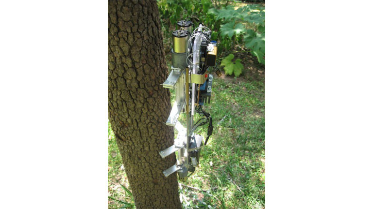 Tree Climbing Robot using Arduino - duino