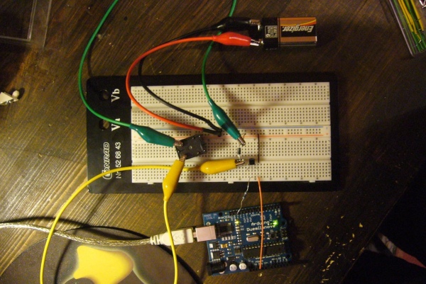 Connecting a 12V relay to Arduino - duino