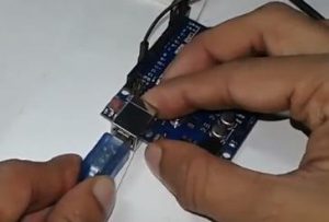 Smartphone / Tab Controlled ROBOT ARM