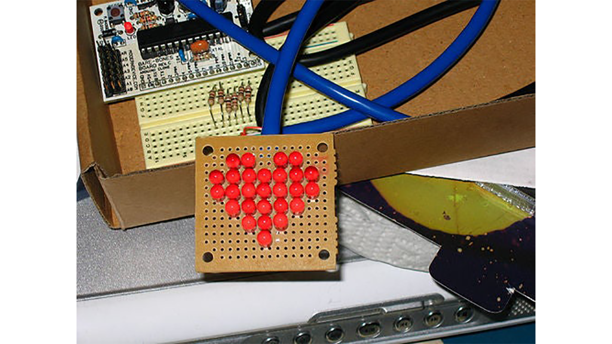 Arduino Charliplexed Heart, Just in Time for Valentines Day. - duino