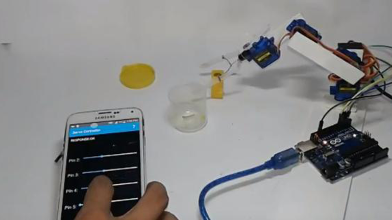 Smartphone / Tab Controlled ROBOT ARM !! - duino